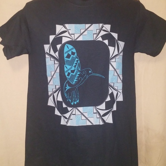 Gildan | Shirts | Pueblo Design Hummingbird With Border New | Poshmark